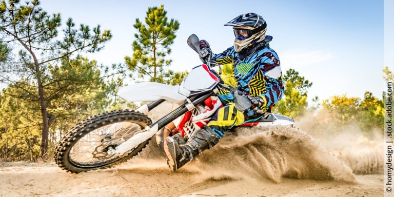 Motocross-Fahrtechnik im Sand: Dein Weg zu mehr Speed & Flow